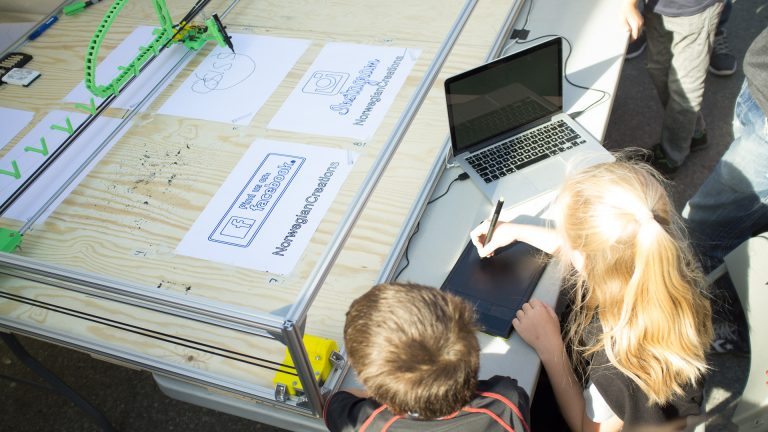 How to Trace Bitmaps in Inkscape – Norwegian Creations