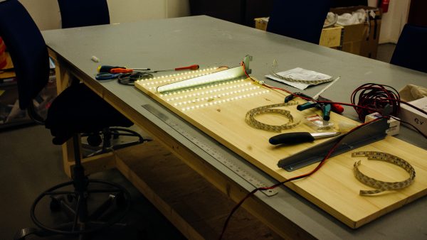 More light! Embedded-desk here we come – Norwegian Creations