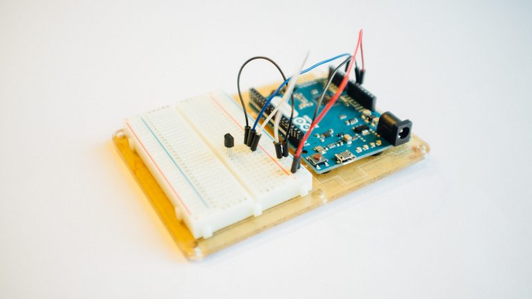 Arduino Tutorial: Temperature Sensor – Norwegian Creations